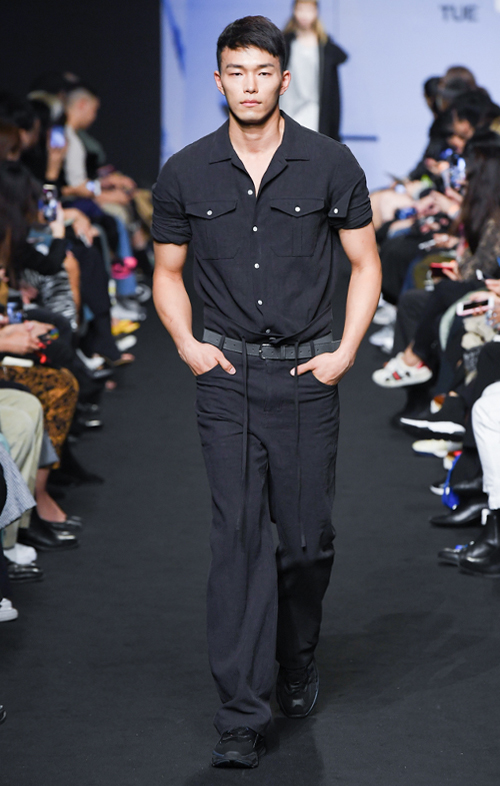 In Conversation with A.Conic’s Model: Byeon Jun-seo – VIEW OF THE ARTS